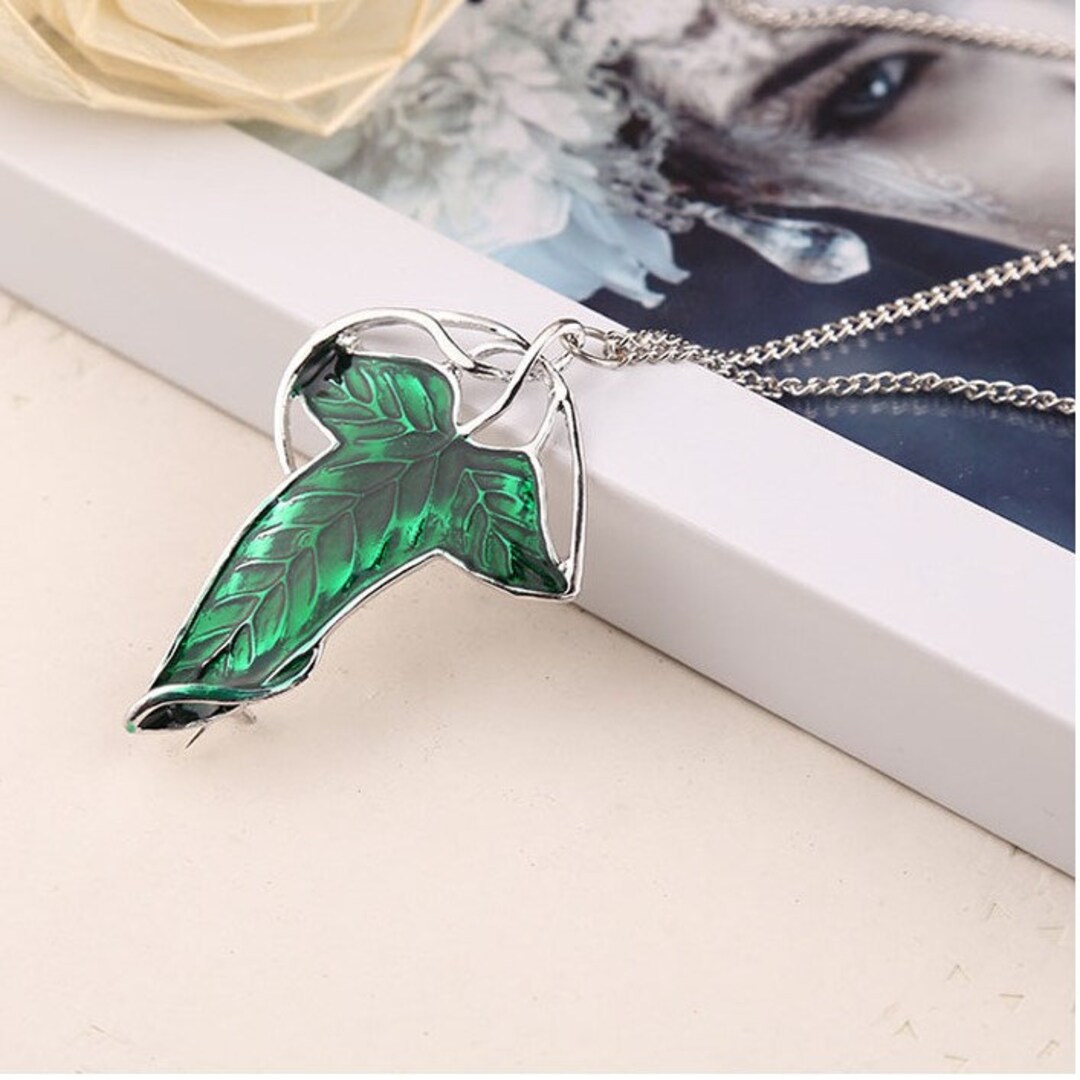 The Hobbit Vintage Elf Green Leaf Necklace - Etsy
