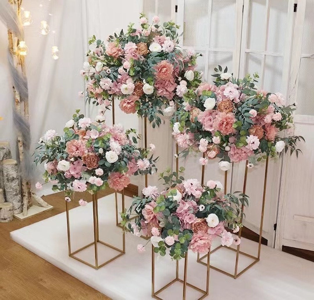Table Flower Ball Wedding Flower Arrangement Table Centerpiece Table ...