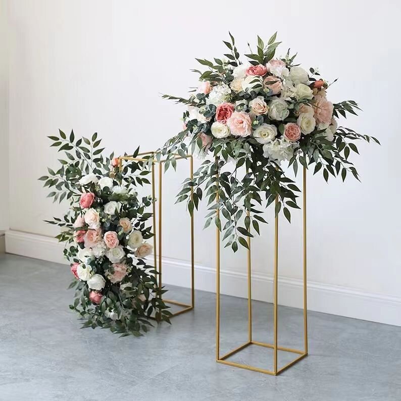 Table Flower Ball Wedding Flower Arrangement Table Centerpiece Table ...