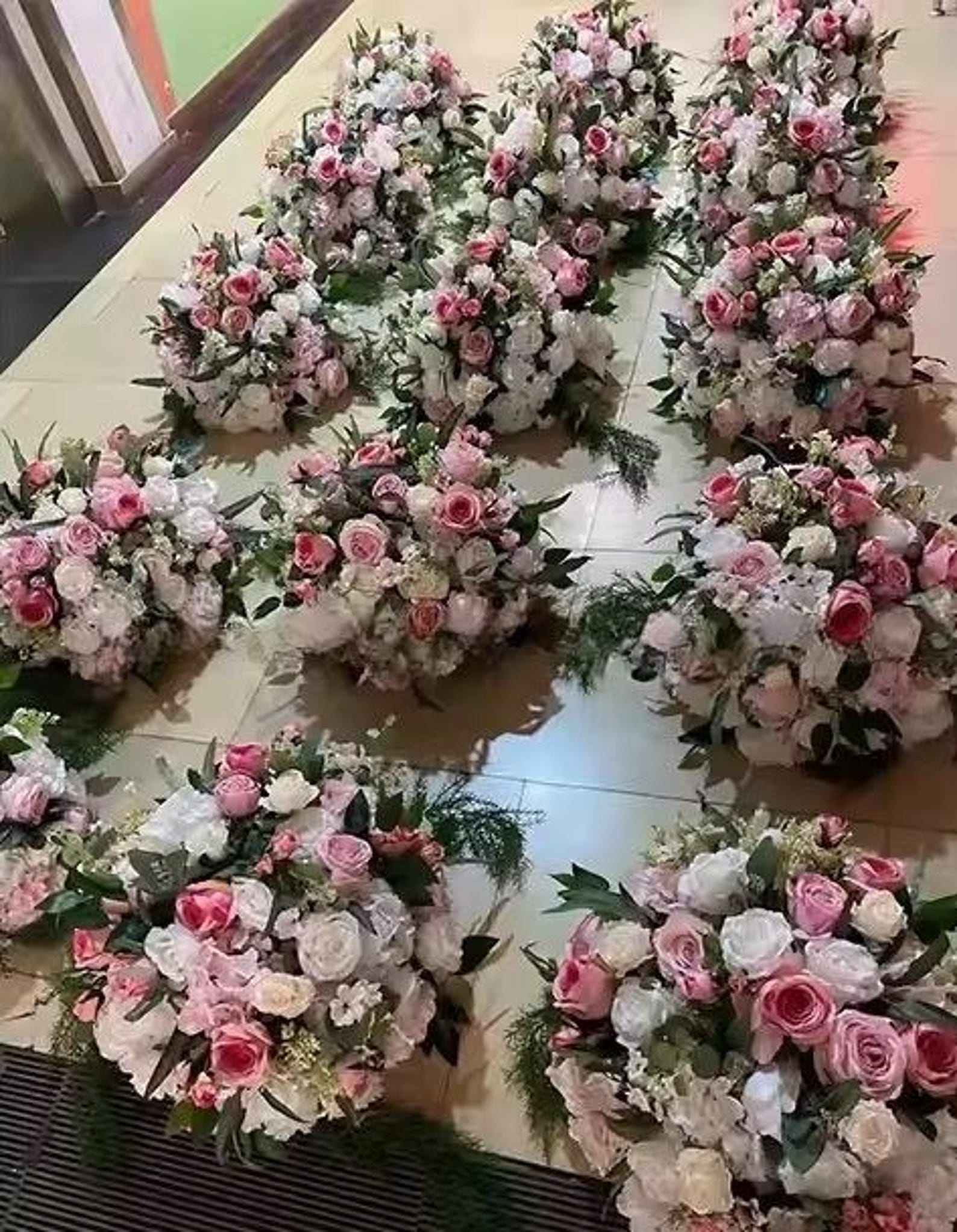 Table Flower Ball White Pink Rose Wedding Arrangement Flower Ball ...