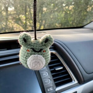 Crochet Frog Car Charm, Amigurumi Frog, Frog Plushies, Amigurumi Animal ...
