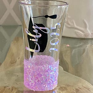 Personalised 2026 Graduation Glass| Custom Name Keepsake | 21 Colour ...