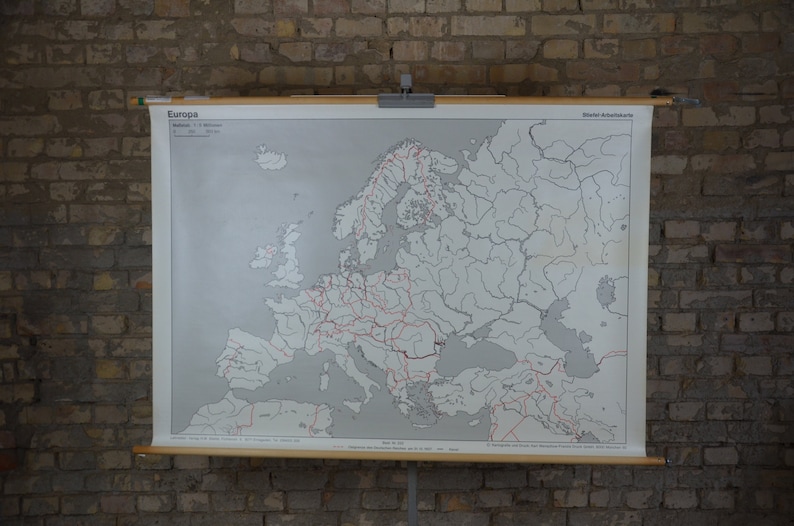 1980s Minimalist Map of Europe: Original Vintage German - Etsy