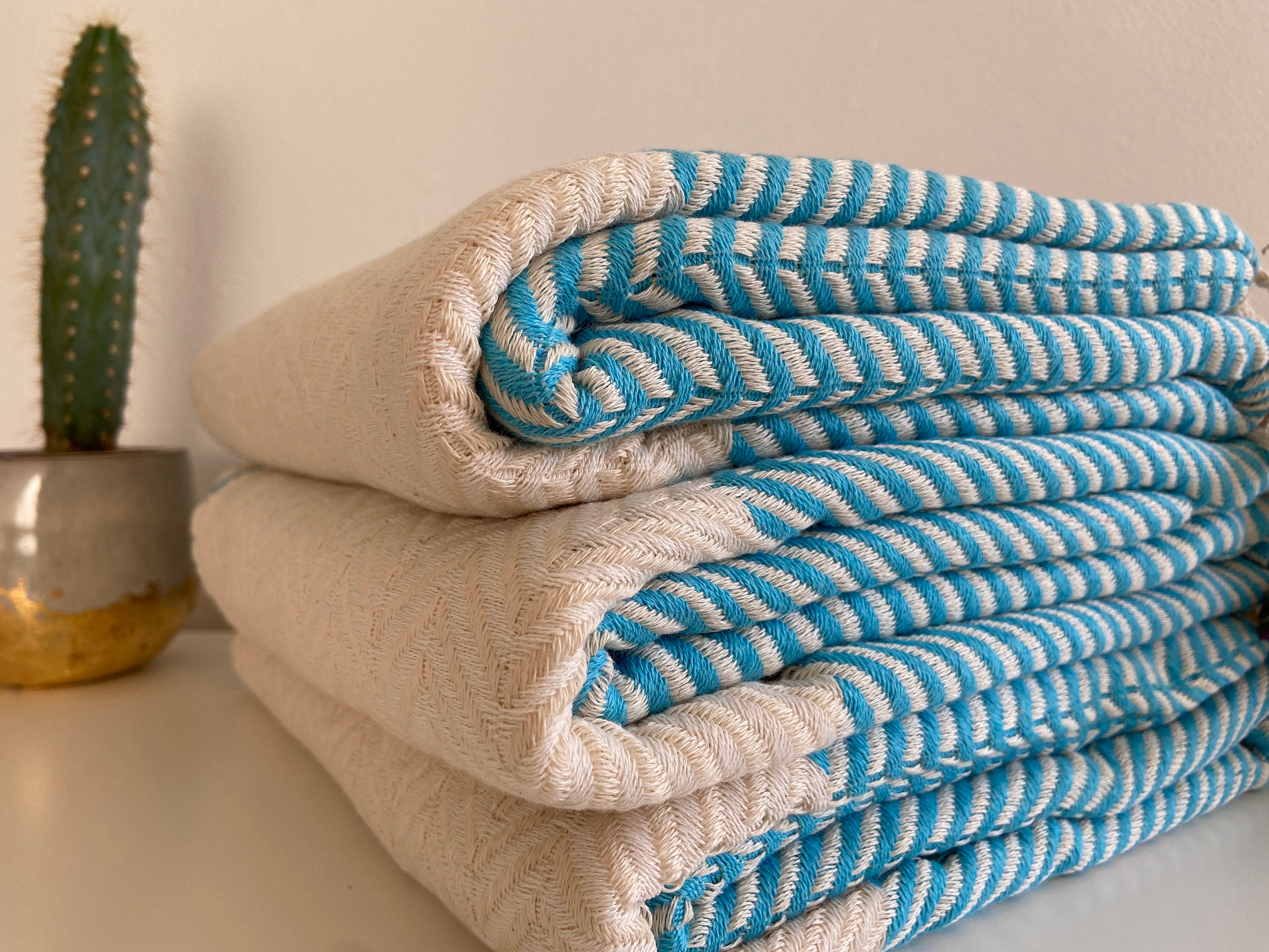 Zigzag Design Turquoise Soft Sofa Throw, Cotton Throw Blanket, Armchair ...