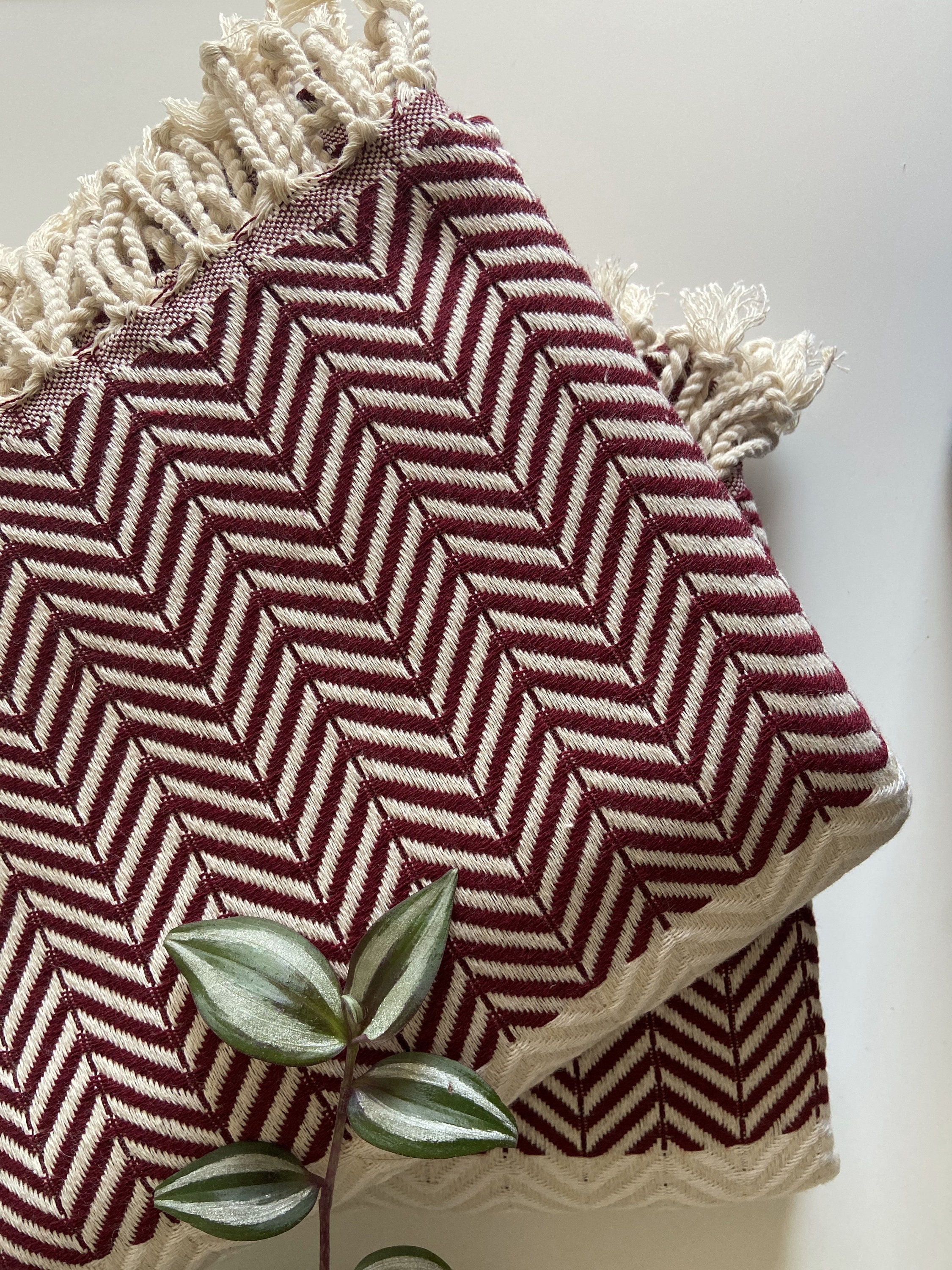 Zigzag Design Burgundy Soft Sofa Throw, Cotton Throw Blanket, Armchair ...