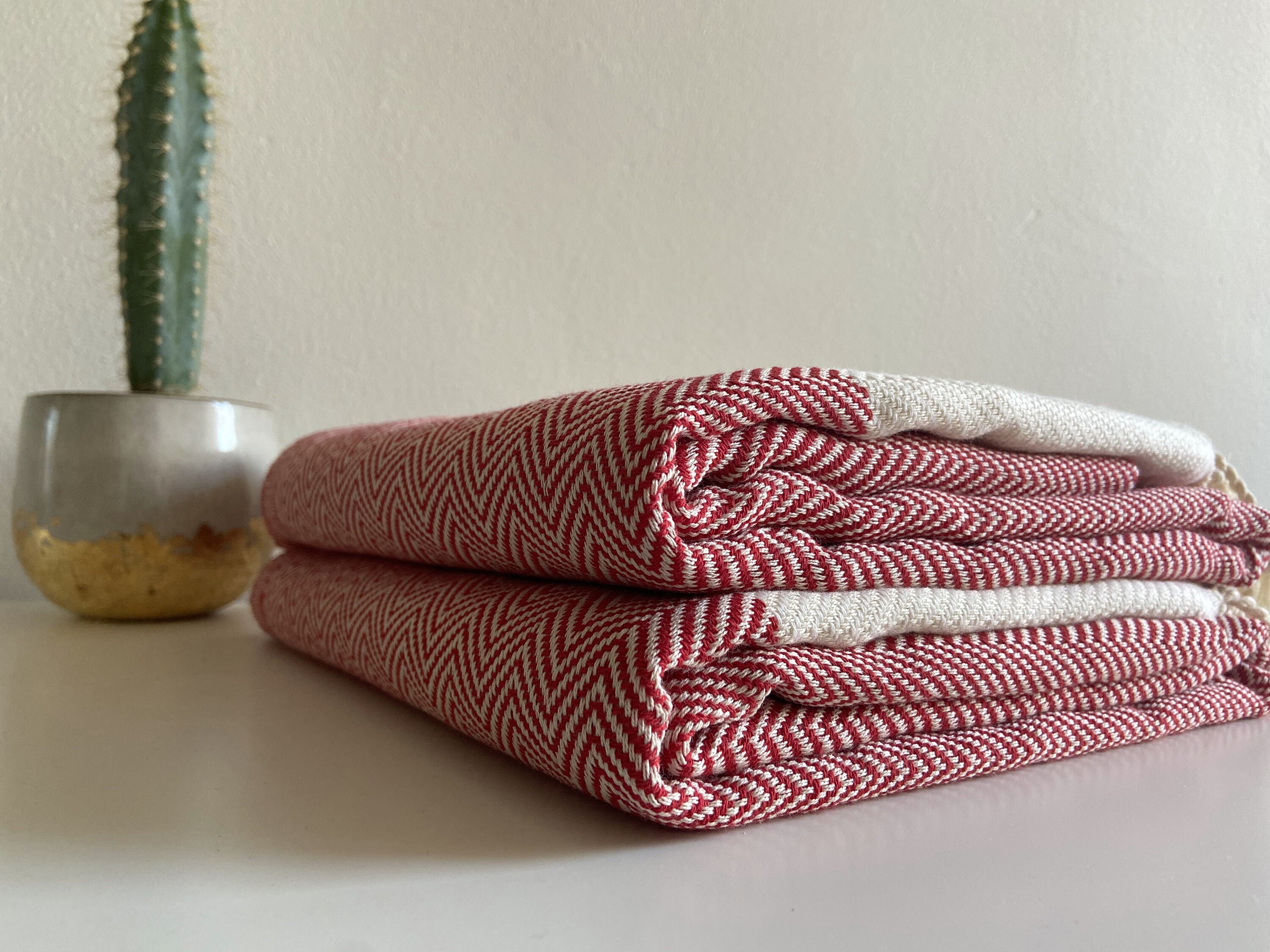 Red Sofa Throw With Fine Herringbone Design, Cotton Throw Blanket ...