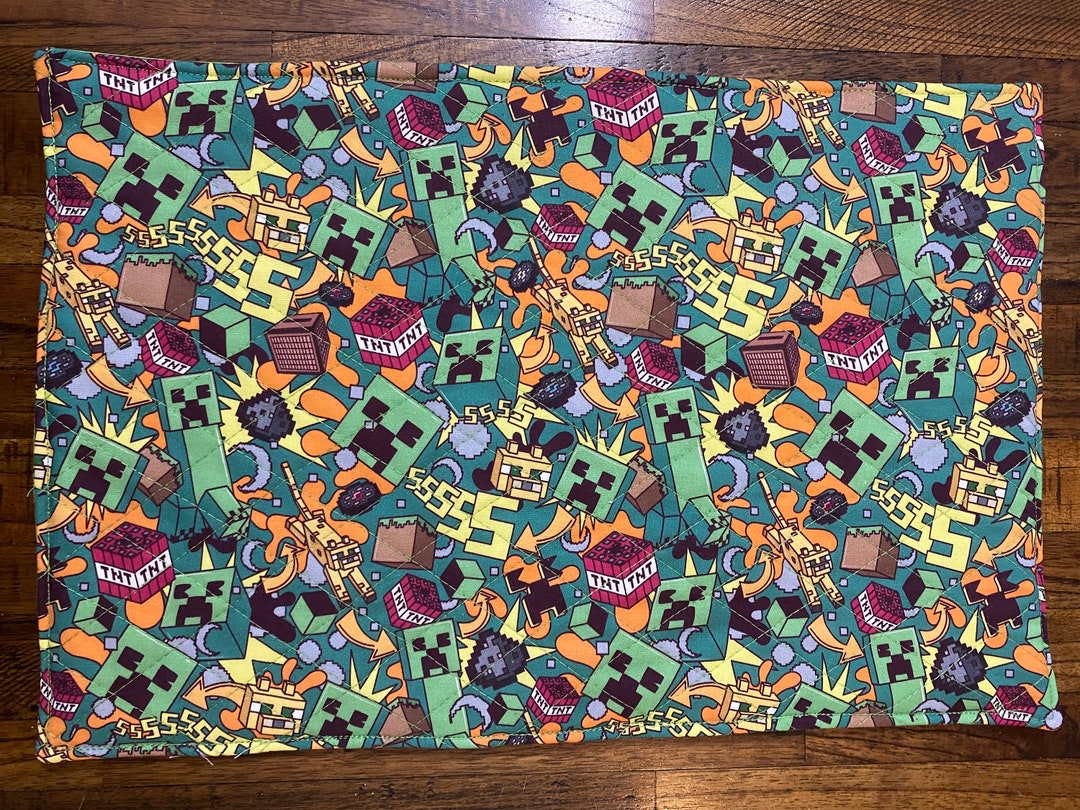 Minecraft Action Blast Quilted Kids Reversible Design Cotton Rectangle ...