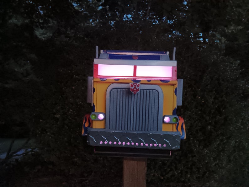Tractor Trailer Mailbox That Lights up at Night - Etsy