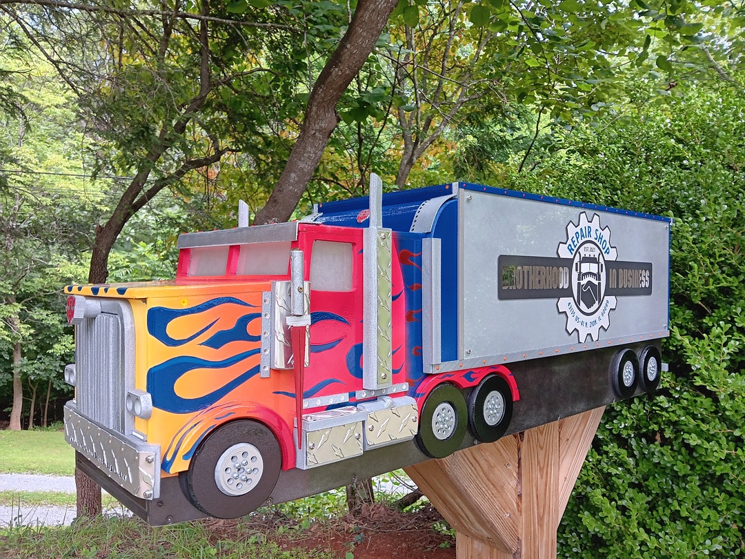 Tractor Trailer Mailbox That Lights up at Night - Etsy