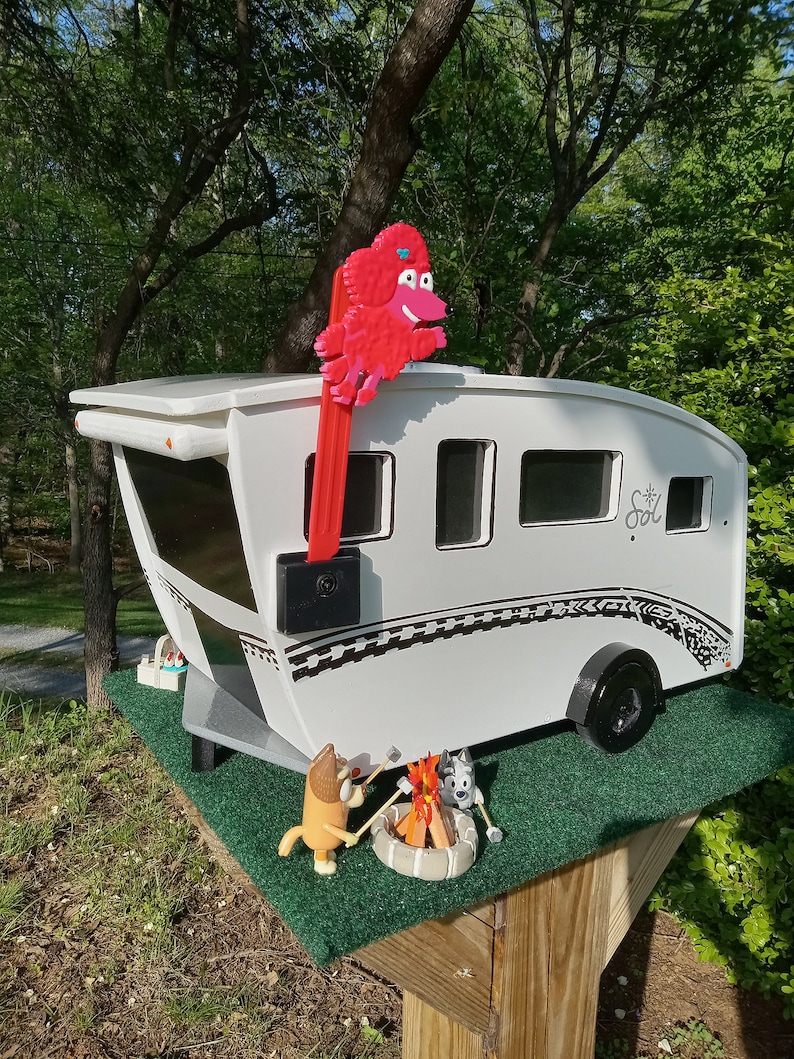 Pull Behind Bluey Trailer Mailbox- Custom Built That Lights up at Night ...