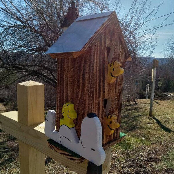 Snoopy Birdhouse - Etsy
