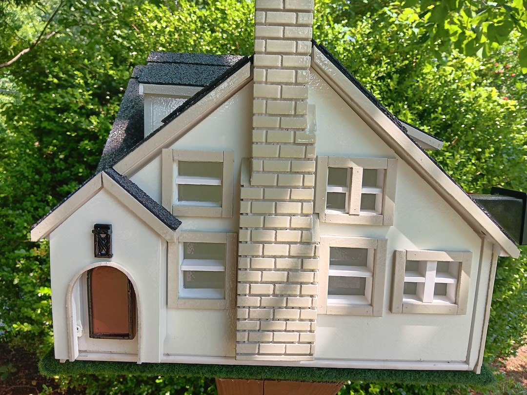 Builder's Choice Custom-built Free-range Large Replica of Your Home ...
