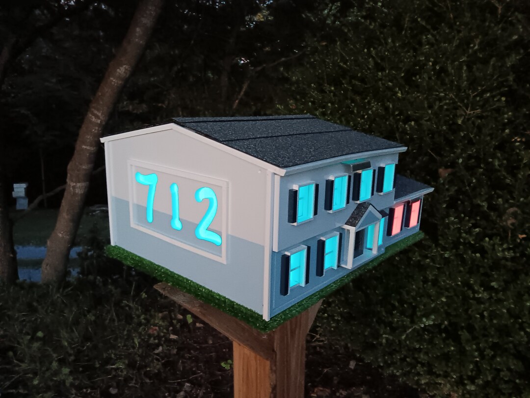 Builder's Choice Custom-built Free-range Large Replica of Your Home ...