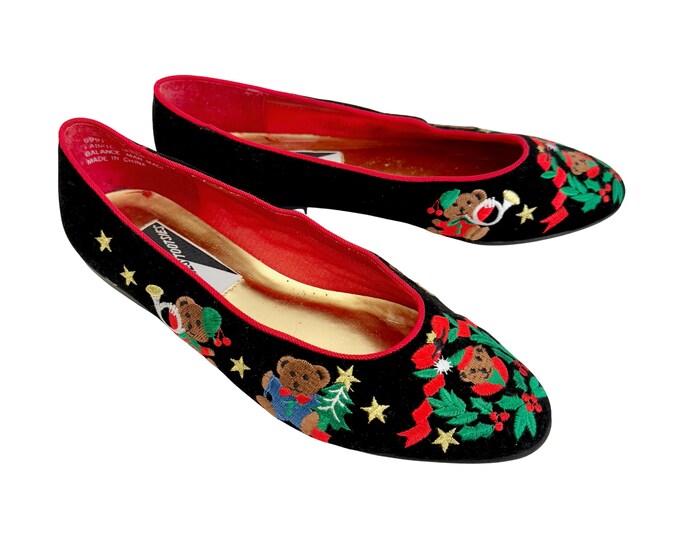 Vintage Christmas Flats – Embroidered Holiday Bear Shoes – Black Velvet ...