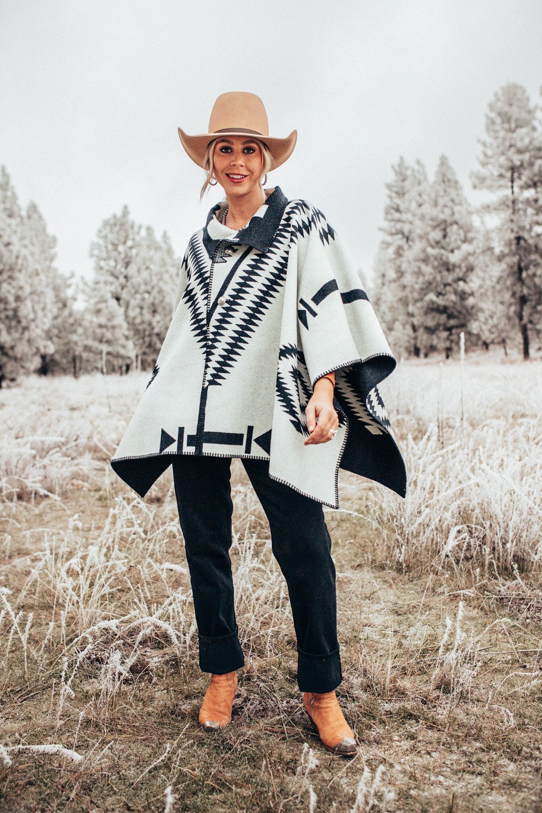 Los Ojos Capelette - Made With the Los Ojos Pendleton® Wool Blanket - Etsy