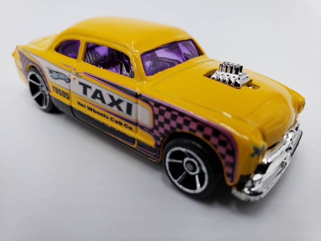 Hot Wheels Shoe Box Taxi Yellow HW City Works Collectible Miniature ...