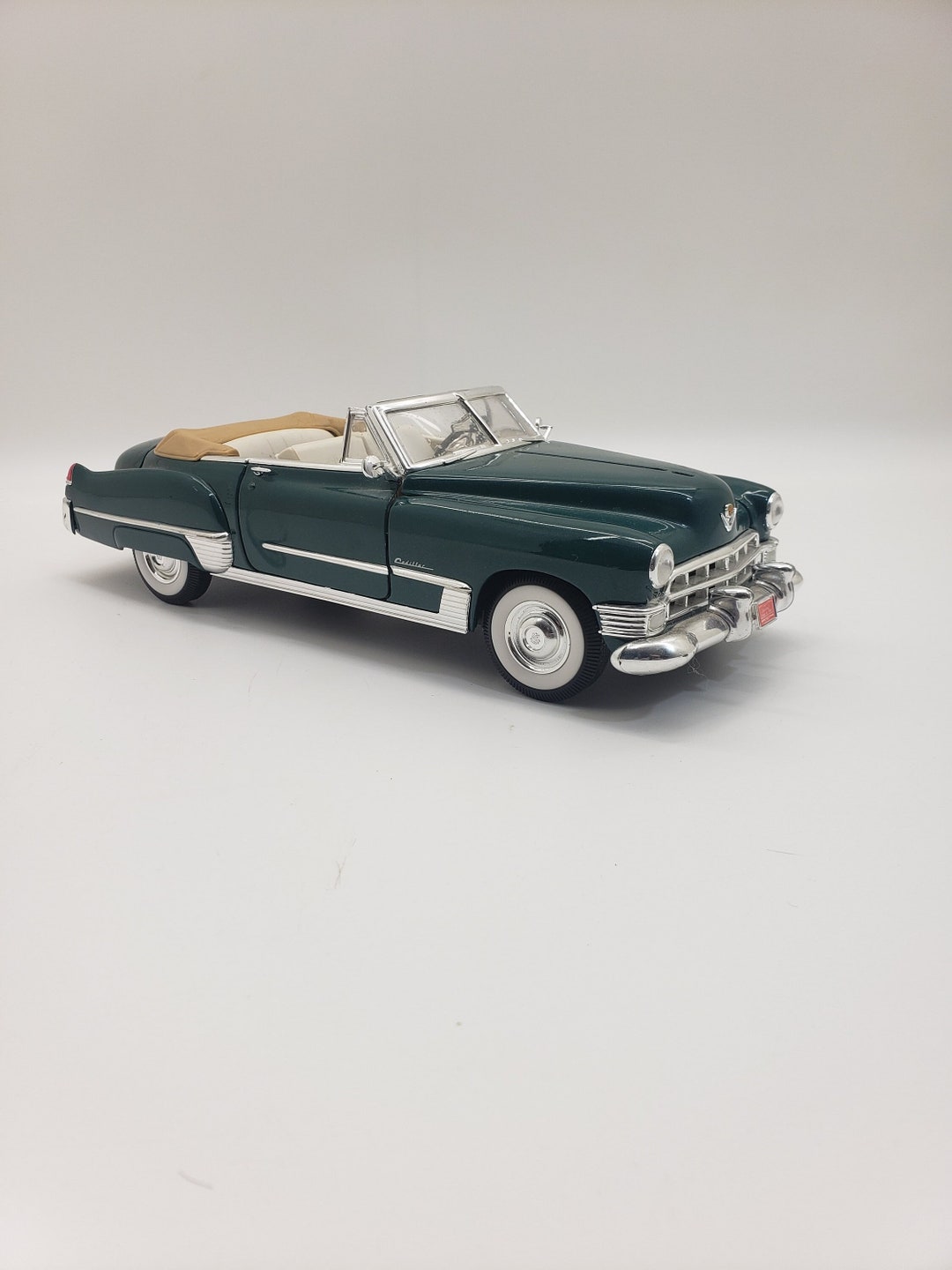 Vintage Diecast Car 1/18 Scale Model Toy Car - Etsy