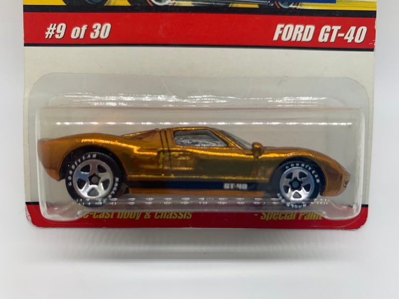 Hot Wheels Ford GT40 Spectraflame Gold Hot Wheels Classics Series 2 ...