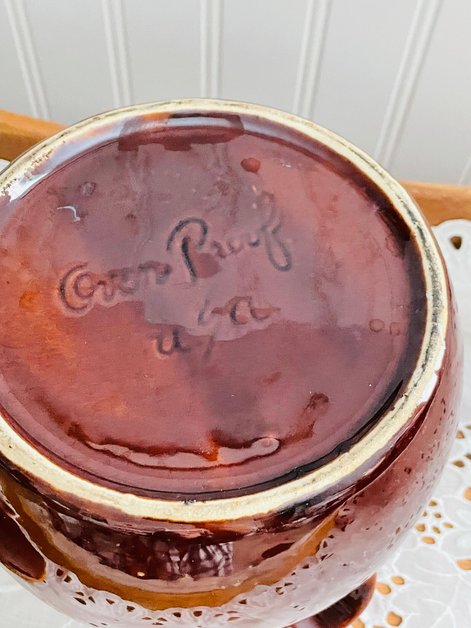 Vintage Hull Pottery brown Drip Bean Pot With Lid marked - Etsy