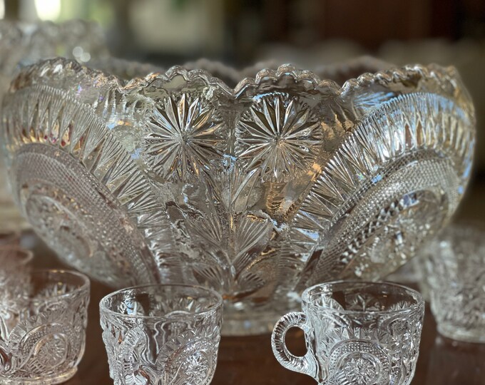 Pinwheel and Stars Crystal Punch Bowl Set ~ 15 Matching Flared Cups ...