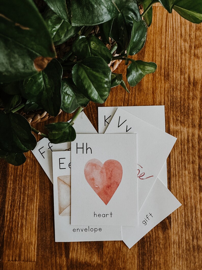 Valentine Cards for Kids, Valentine Flashcards, Valentine Preschool ...