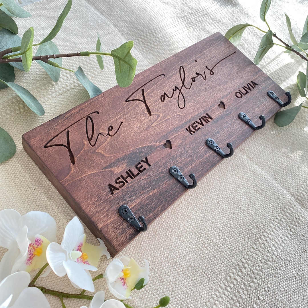 Personalized Key Hanger, Custom Key Hook, Family Name Key Holder ...