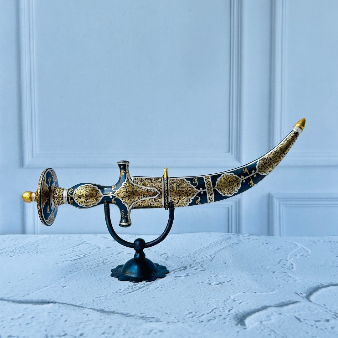 Indian Oriental Dagger Knife in Silver & Gold Koftgari in Intricate ...