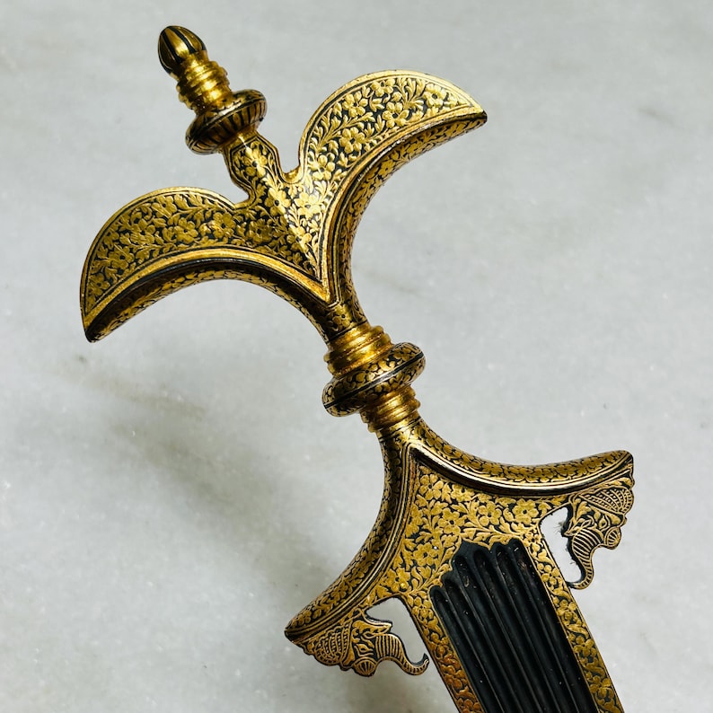 Vintage Mughal Dagger: South Indian Khanjar With Gold Koftgari - Etsy