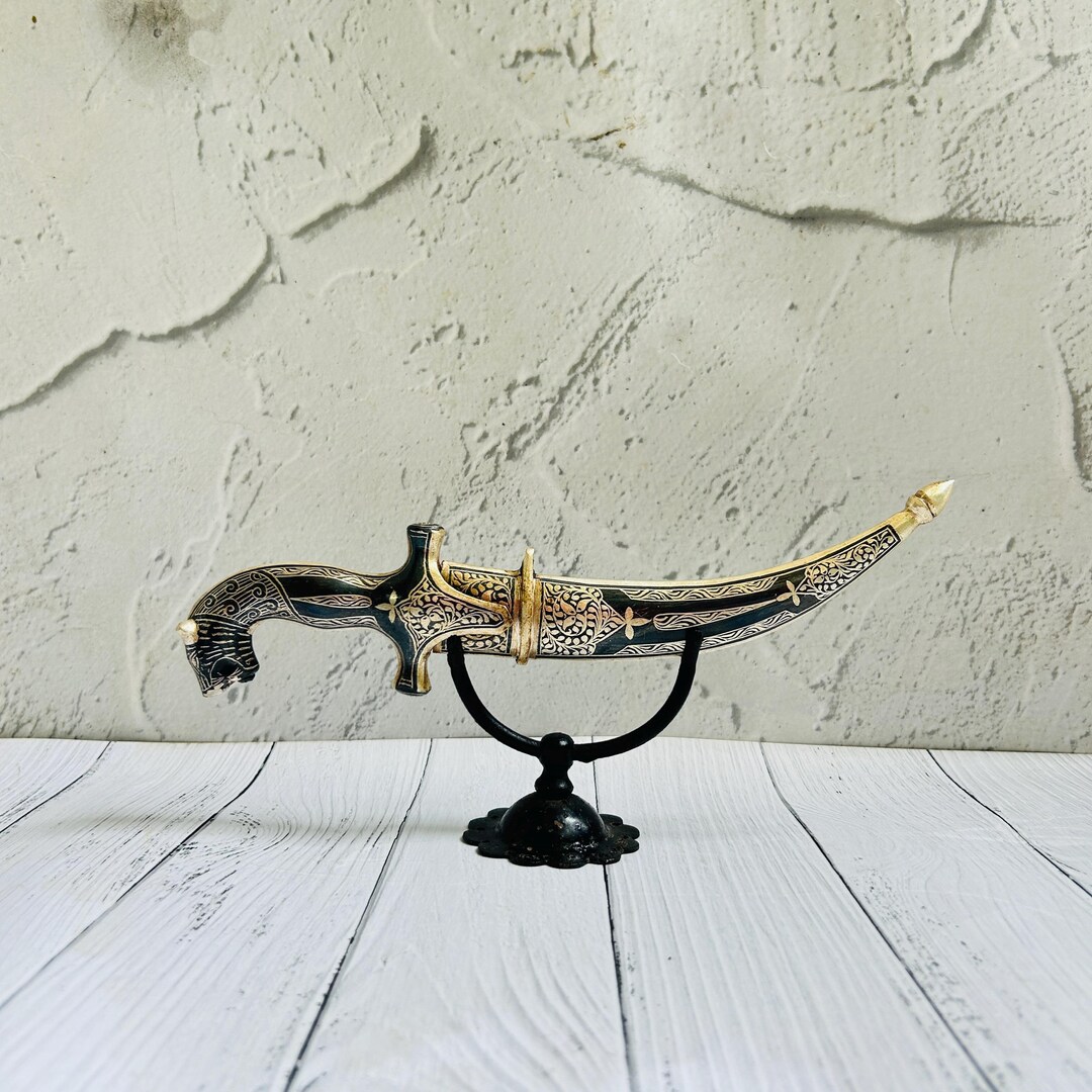 Indian Handcrafted Dagger With Tiger Head Hand Grip With Exquisite ...