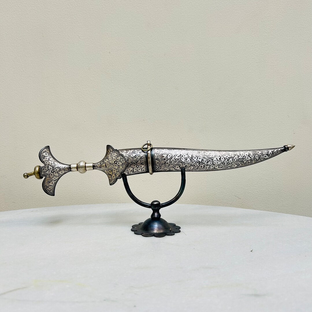 Indian Assorted Chilanum/bichua Dagger With Intricate Silver ...
