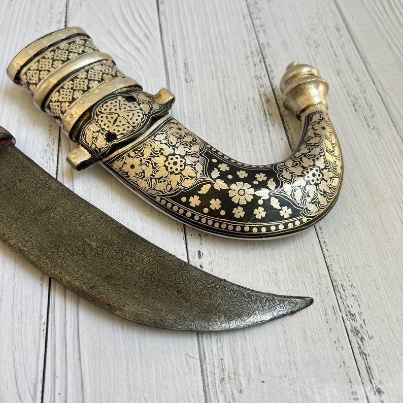 Indo Persian Jambiya Dagger, Damascus Steel Blade, Silver Overlay - Etsy