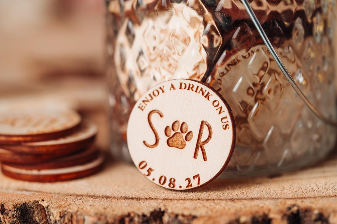 Paw Print Drink Tokens for Wedding & Parties | Wooden Drinks Vouchers ...