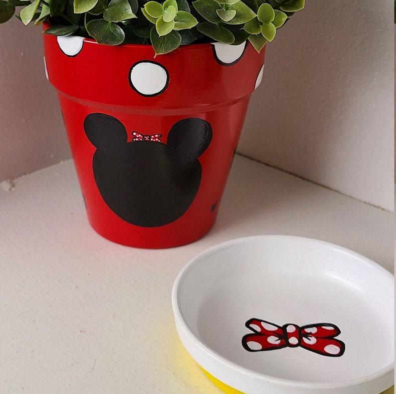 Minnie Mouse Terracotta Flower Pot - Etsy