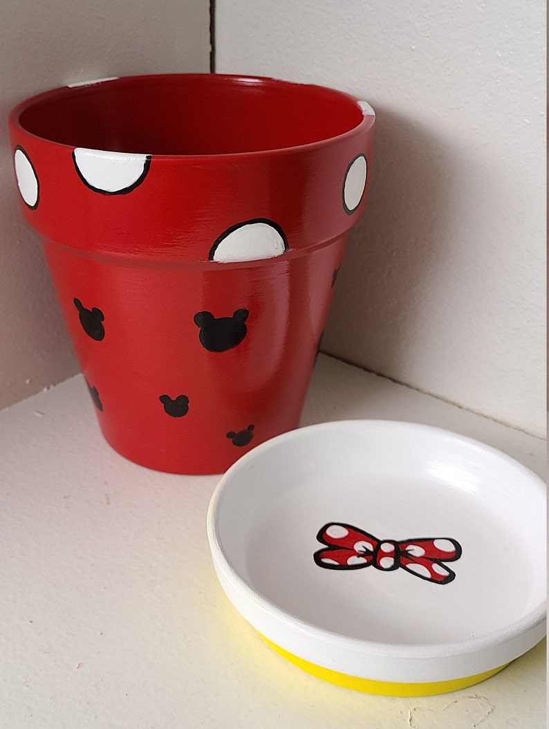 Minnie Mouse Terracotta Flower Pot - Etsy