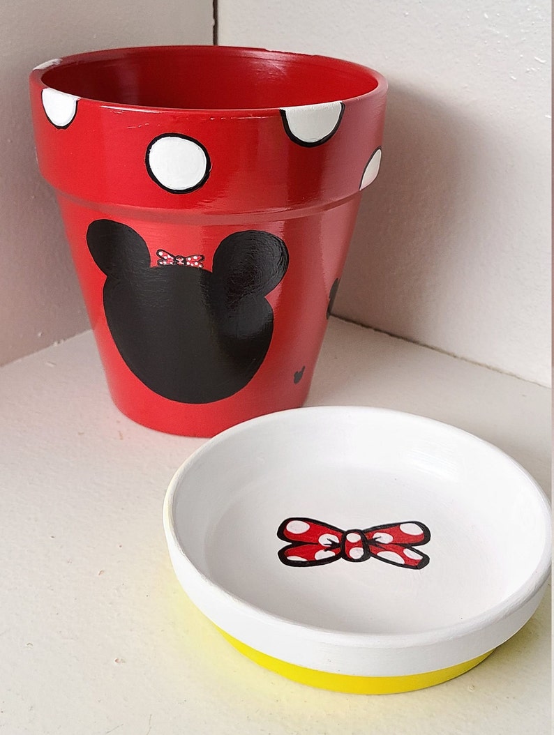 Minnie Mouse Terracotta Flower Pot - Etsy