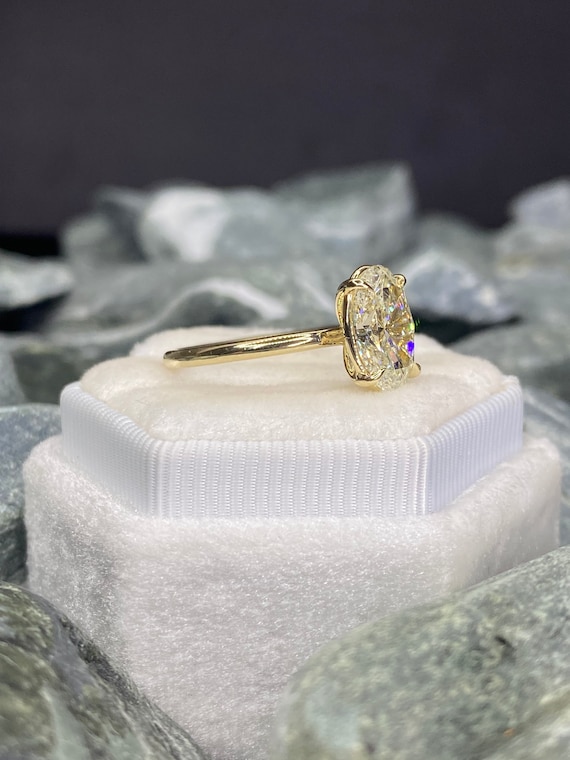 2 carat yellow diamond ring store