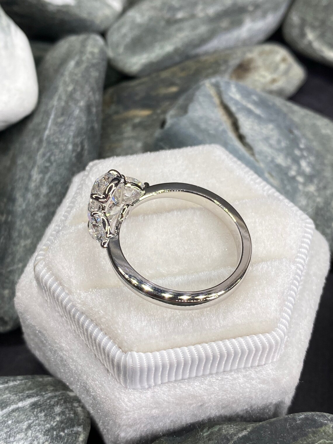 Oval Cut Diamod Ring, Heart Shape Cut - Etsy