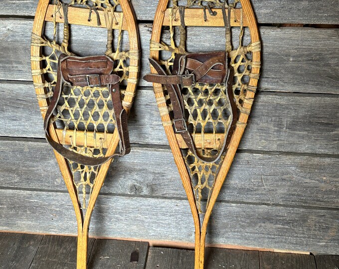 Vintage Child-sized Canadian Snowshoes - Etsy