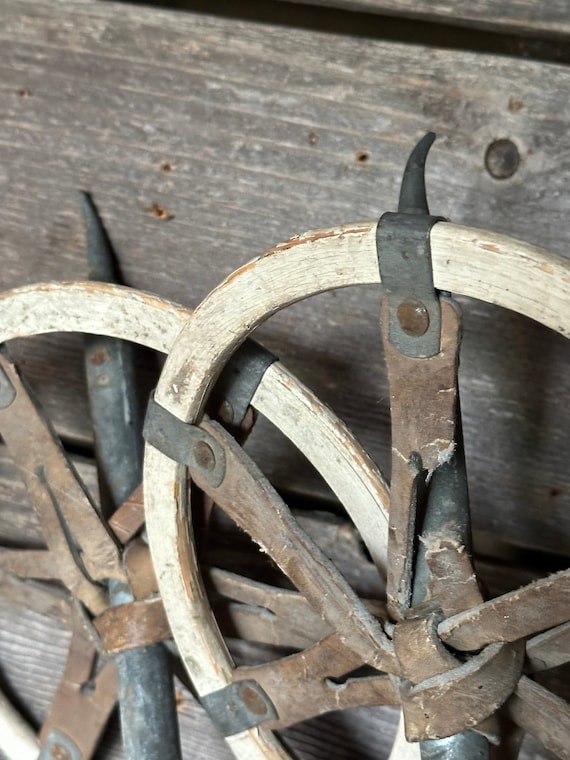 Vintage ski & poles - Gem