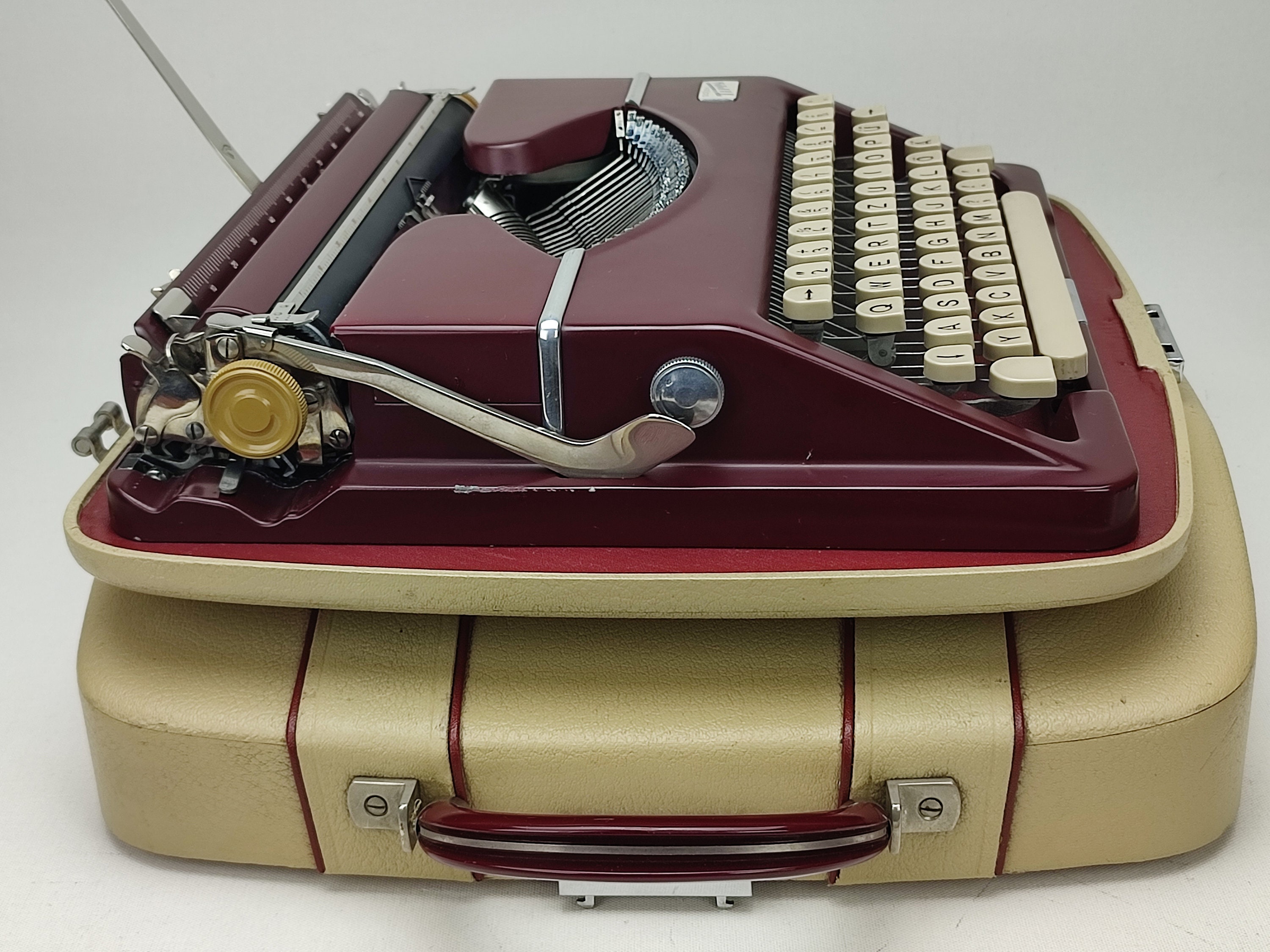 Western Germany Gossen Tippa Working Typewriter With Orginal Case ...