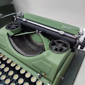 Mint*! SİMTYPE Working Typewriter With Case | Portable, Vintage ...