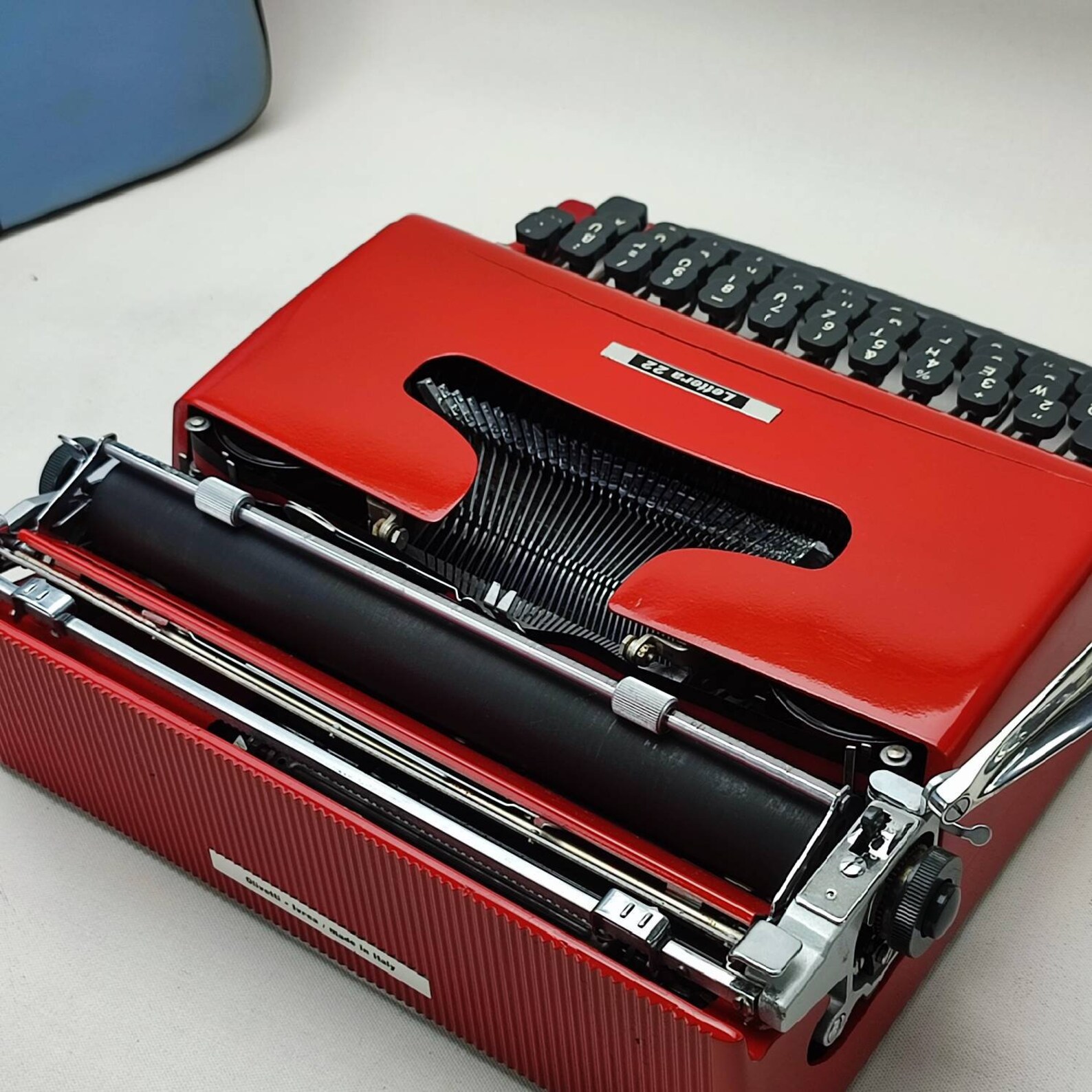 Ferrari Red İtalian Olivetti Lettera 22 Working Typewriter, Portable ...