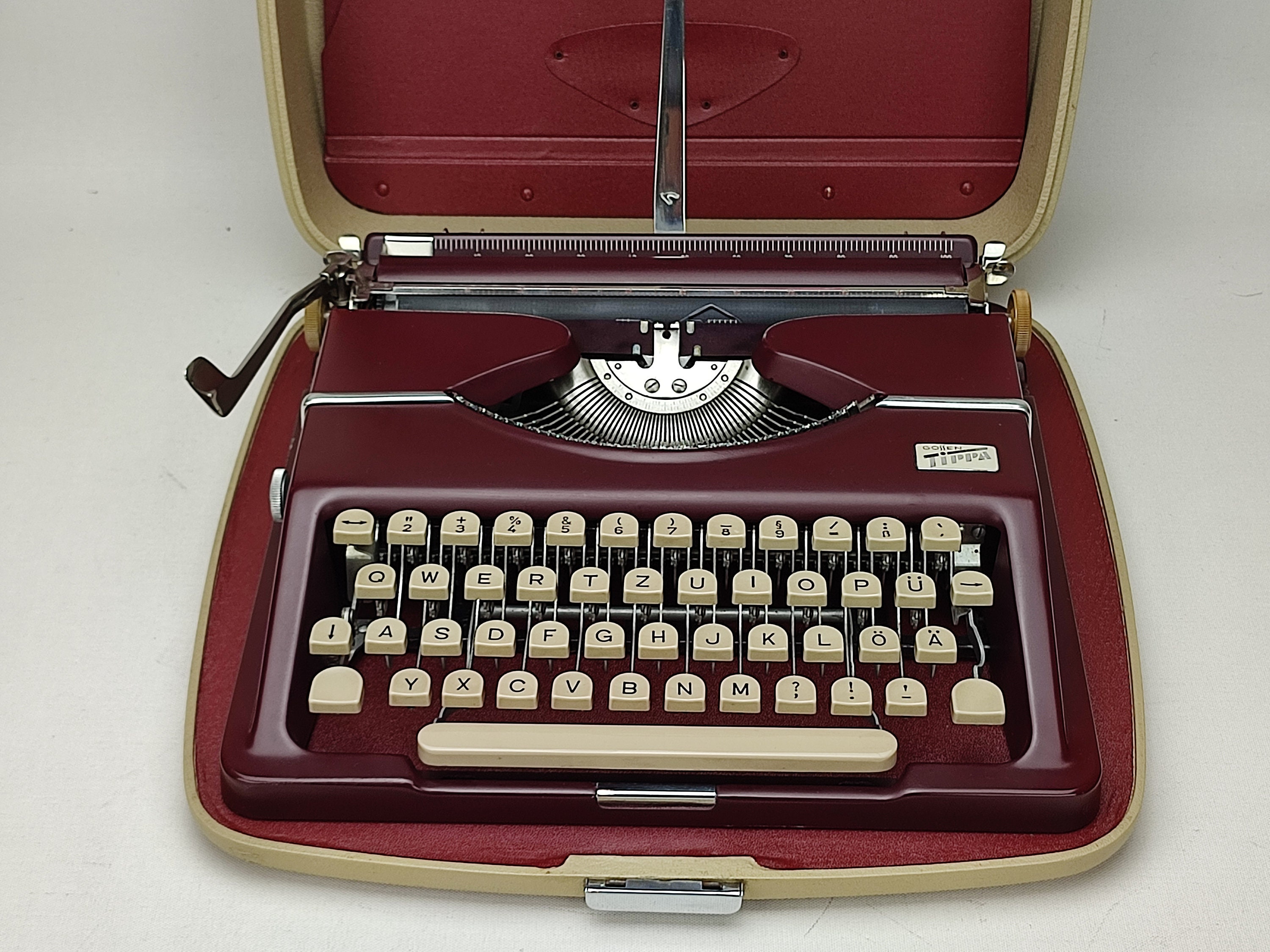 Western Germany Gossen Tippa Working Typewriter With Orginal Case ...