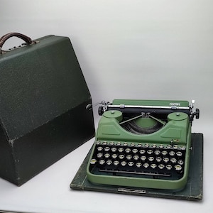 Mint*! SİMTYPE Working Typewriter With Case | Portable, Vintage ...