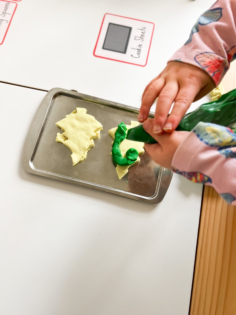 Christmas Bakery Dramatic Play Center and Sensory Activities, DIGITAL ...