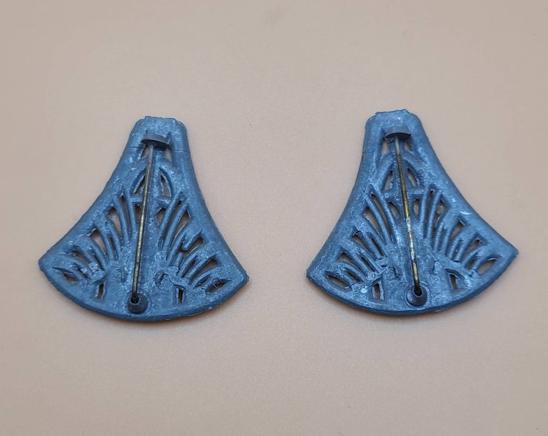 Set of 2 Vintage Art Deco Pins - Etsy
