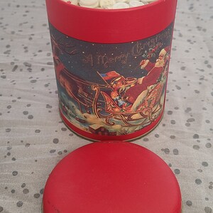 Vintage Christmas Tin Filled With Old Buttons - Etsy