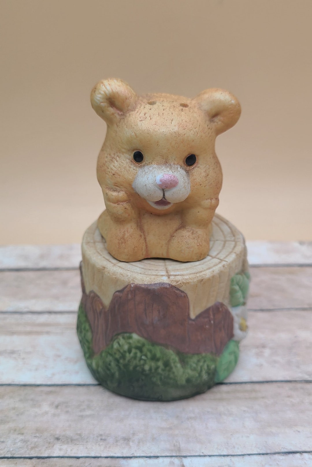 Vintage Bear on a Stump Salt and Pepper Shakers - Etsy