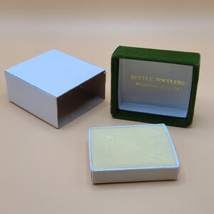 Vintage Green Velvet Box - Etsy