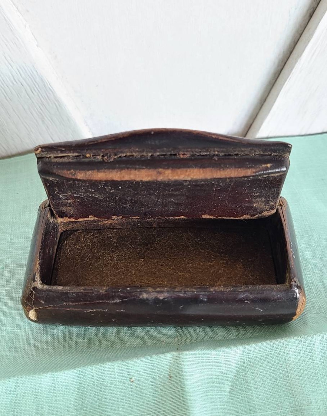 Vintage Wooden Box With Hinged Lid. - Etsy
